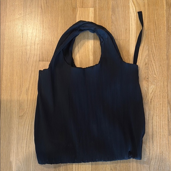 COS | Bags | Cos Black Ribbed Oversized Tote Bag | Poshmark